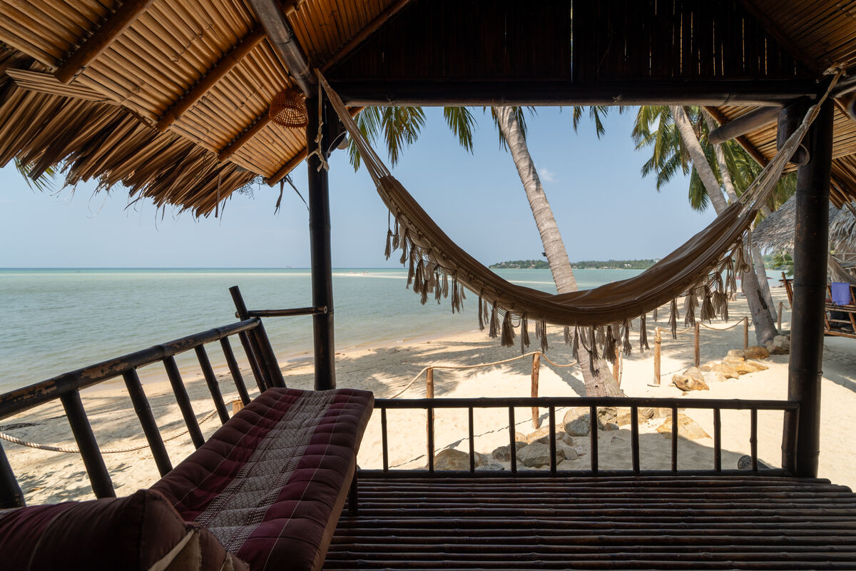 Castaway Beach Bungalows - Beachfront Accommodation on Koh Phangan